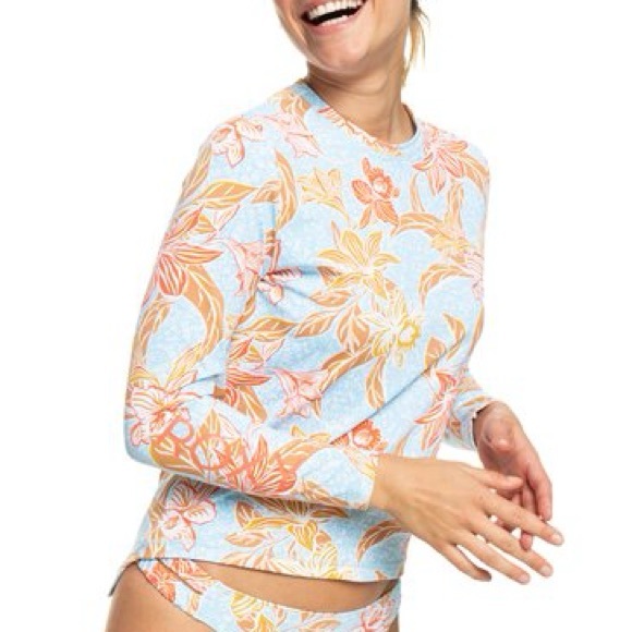 Roxy | Swim | Nwt Roxy Sea Skippin Long Sleeve Upf 5 Rashguard Cool ...